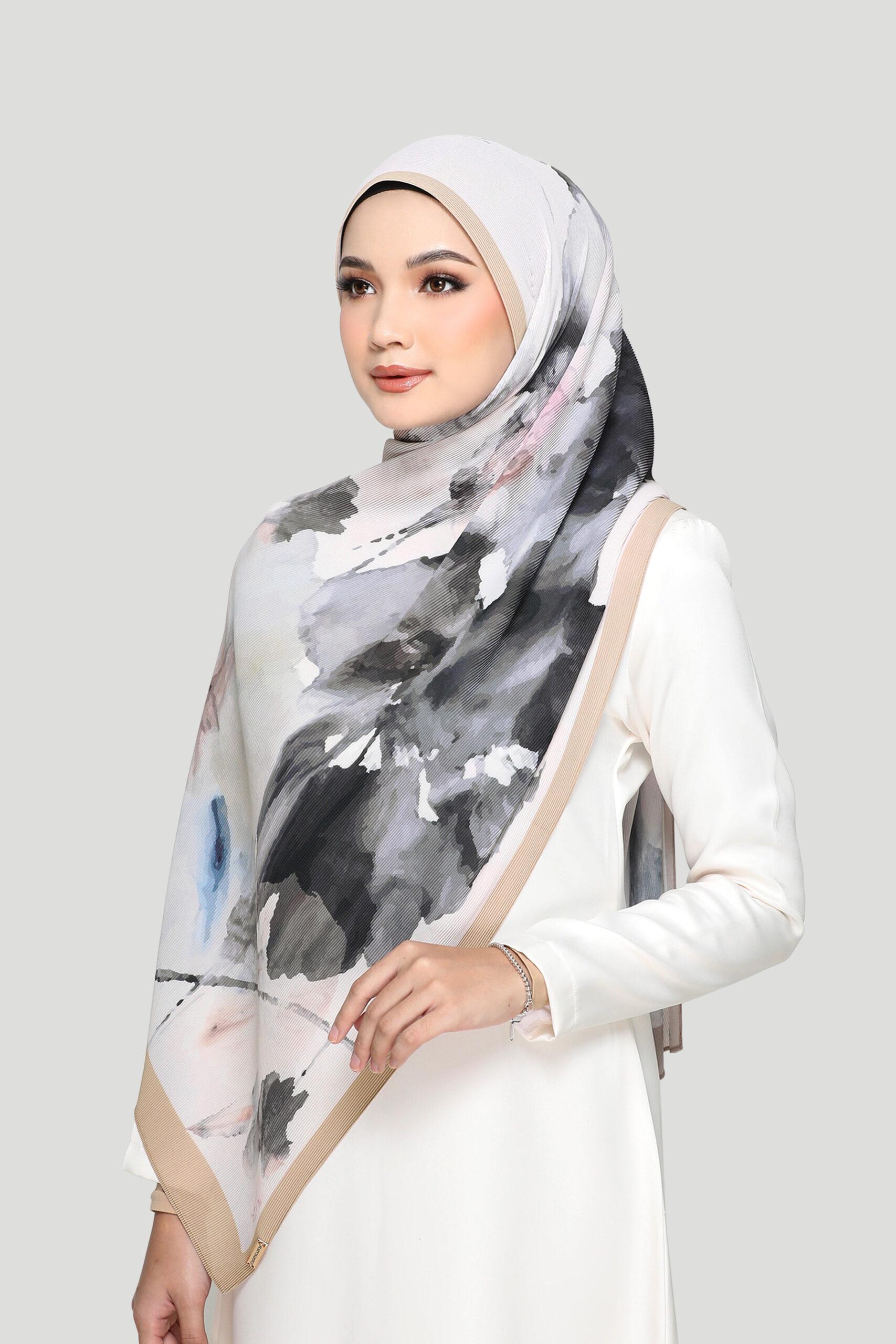 MUNA – CARTER – JIMMY SCARVES