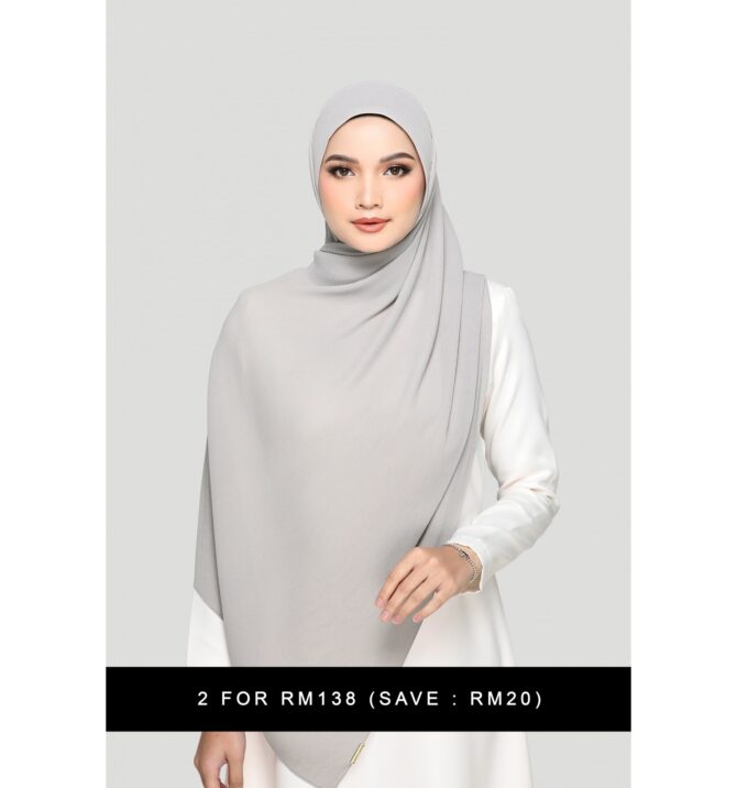 MUNA PLAIN – SEAL – JIMMY SCARVES